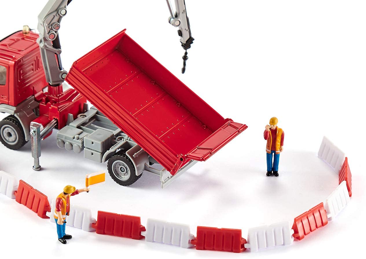 Siku 3534 Super Mercedes-Benz Red Lorry with Loading Area and Crane ...