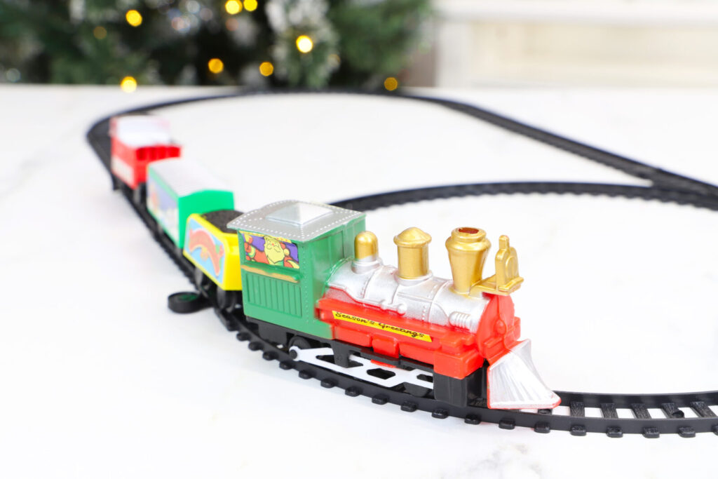 Toyland® 9 Piece Battery Operated Christmas Train Set - 57cm Track ...