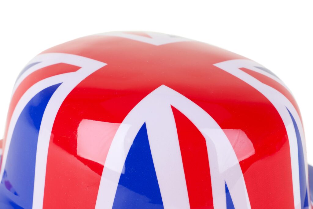Pack of 12 -Plastic Union Jack Bowler Hats - One Size - King Charles ...